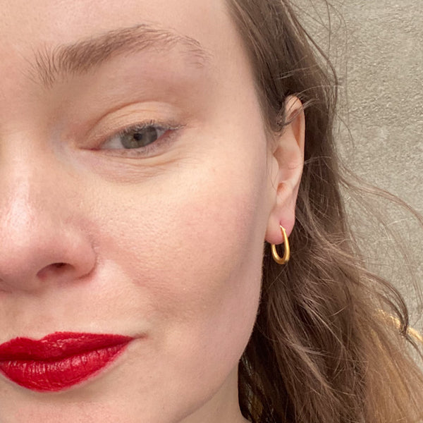 Tapered Oval Hoops - EJ2204 – Jane Diaz NY