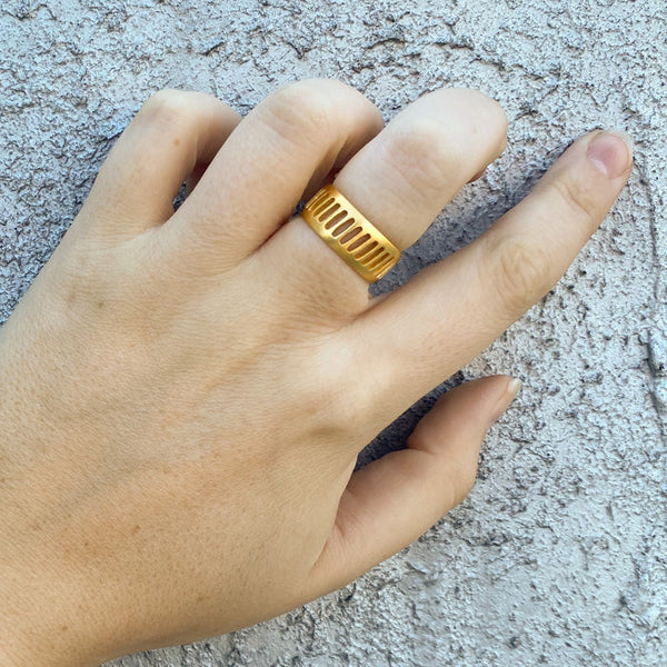 Cut Out Ring - RJ550 – Jane Diaz NY